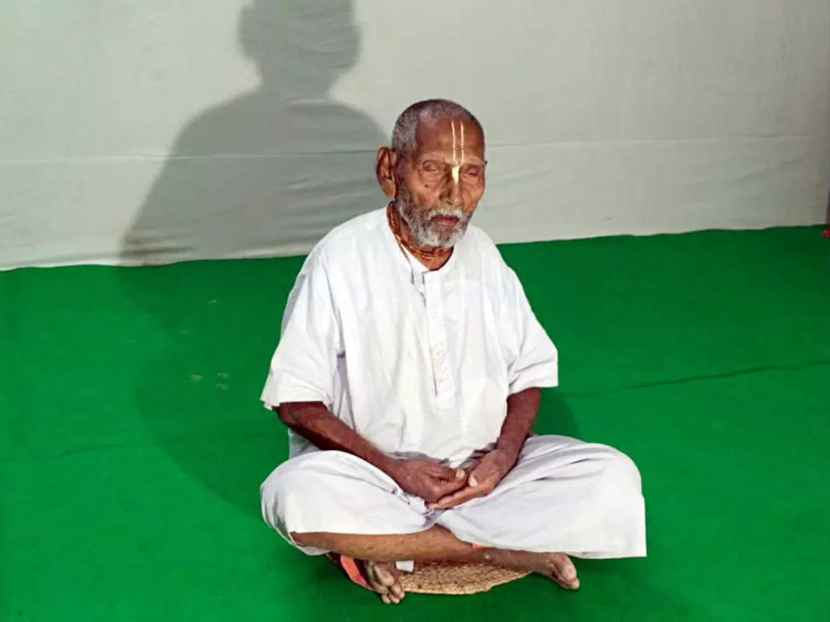 129-year-old Swami Sivananda reveals his top 3 secrets to living a long ...