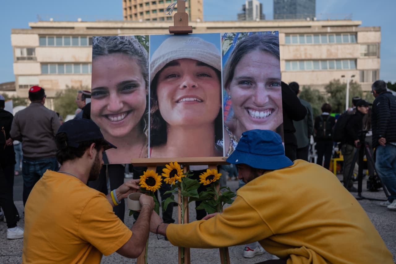 Israelis’ Joy at Hostage Release Is Weighed Down by Dread