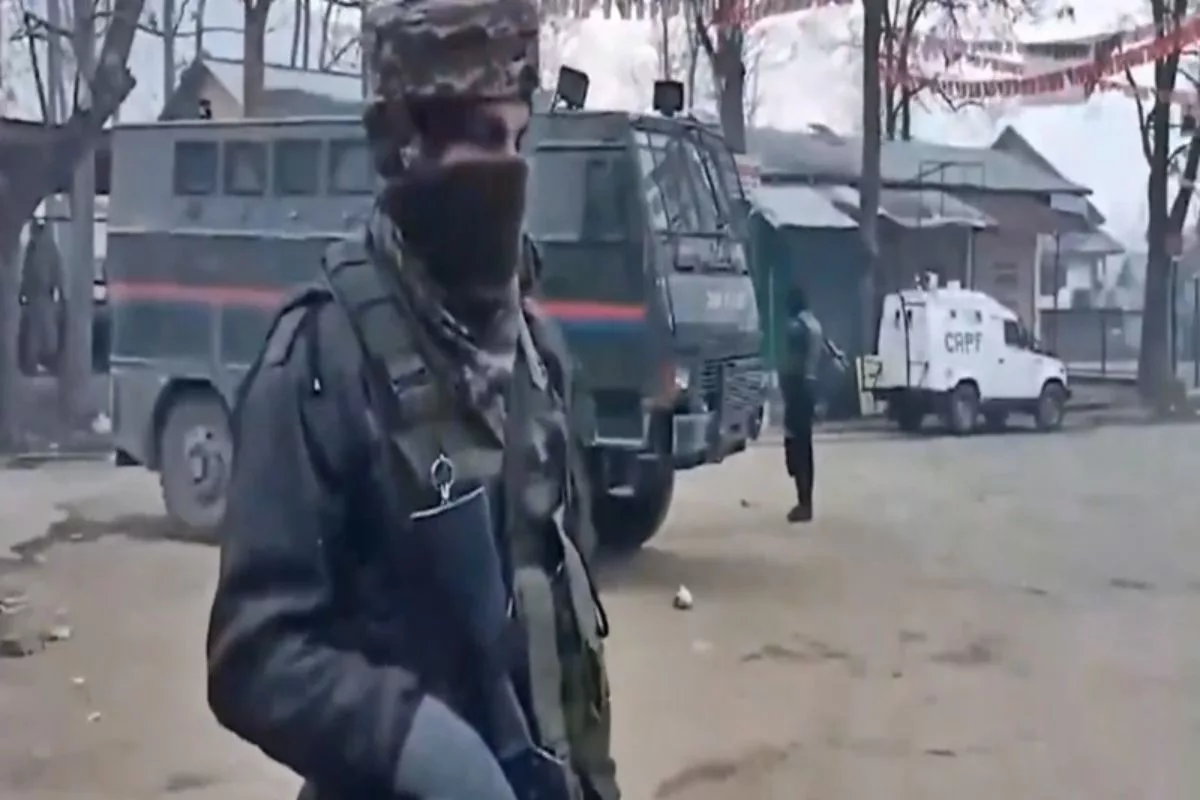 Army soldier killed in gunfight with terrorists in Sopore