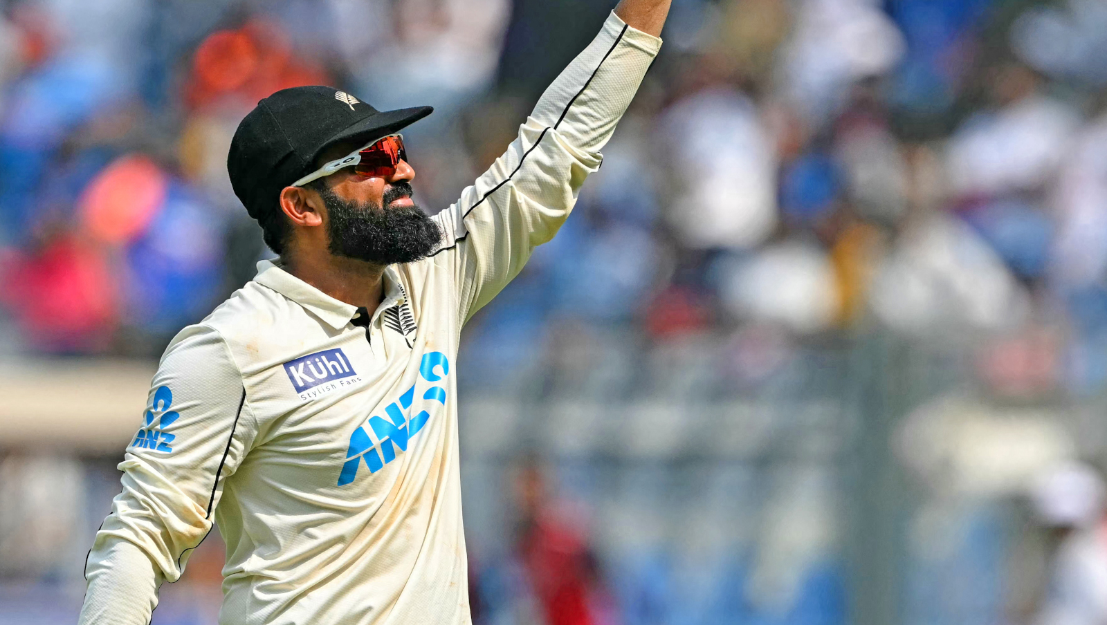 Best figures in an innings in Tests – the only 3 men with all 10 ...