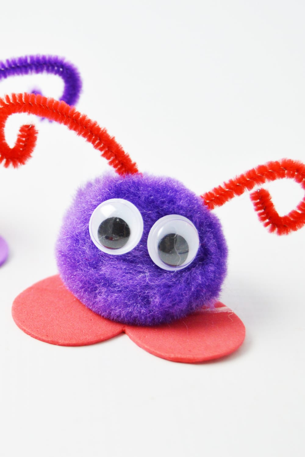 Adorable Valentine's Day love bug craft for kids