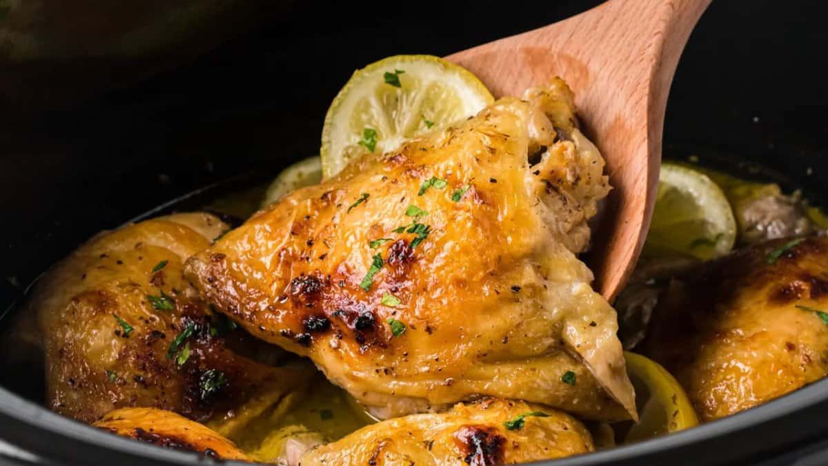 19 super-simple crockpot chicken thigh recipes to try