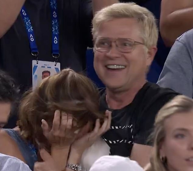 Heartwarming moment Alex de Minaur's mum breaks down in tears and hugs ...