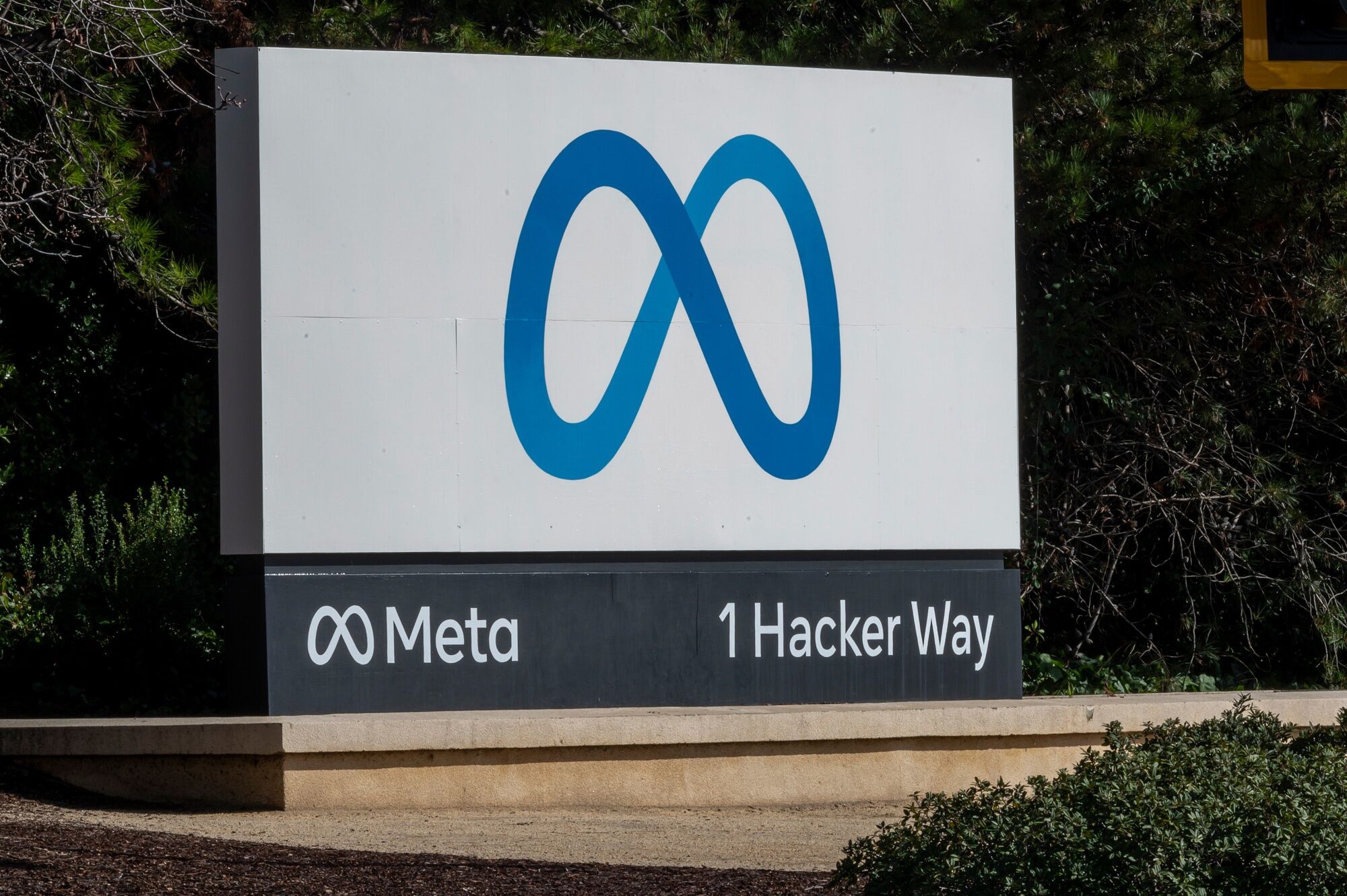 Meta Will Use Fact Checkers Outside the US ‘for Now’