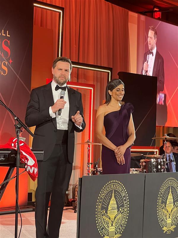 JD Vance shouts out Ohio State, disses Michigan during Ohio inaugural ball