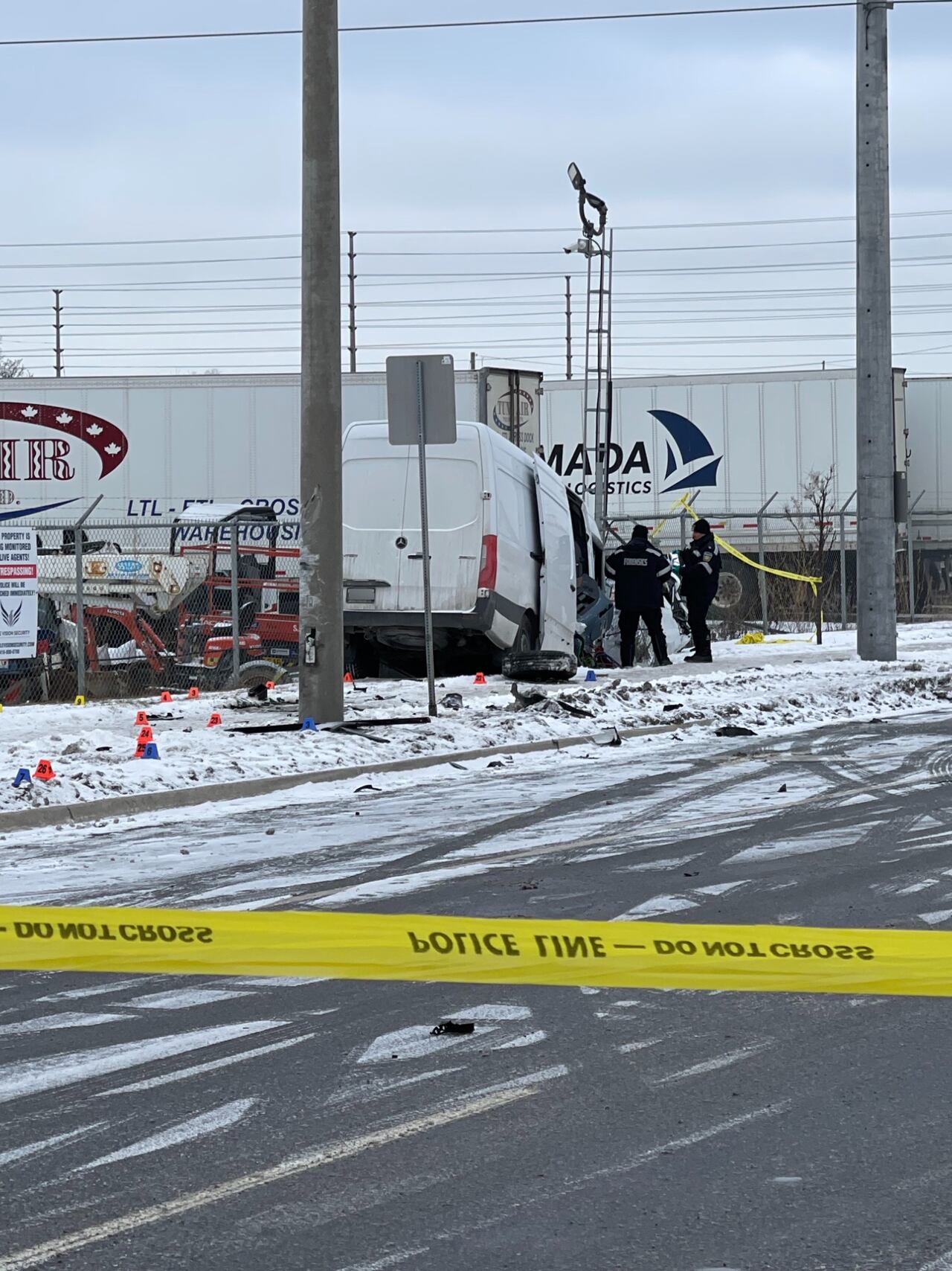 Homicide unit now investigating single-vehicle crash in Mississauga