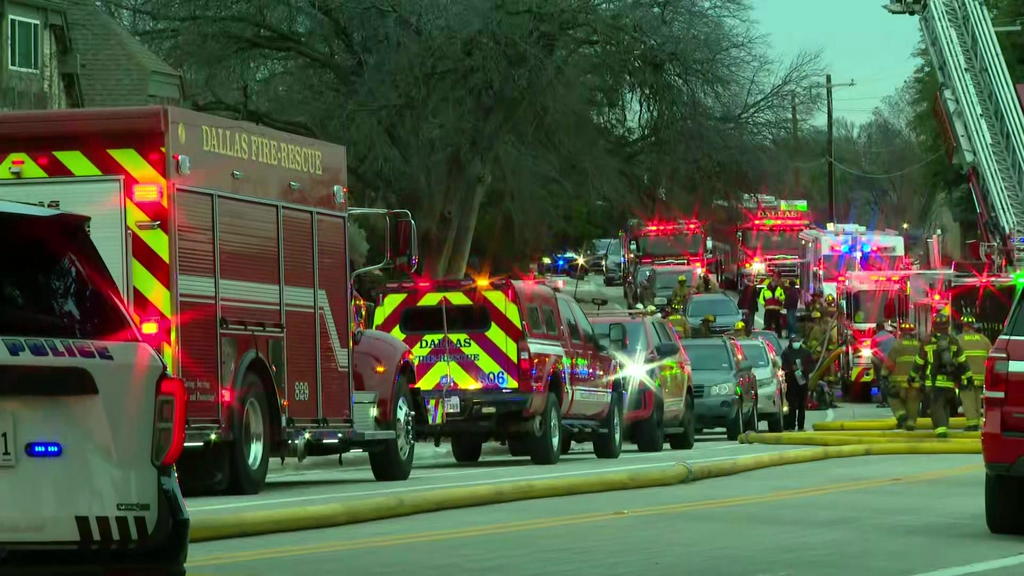 2 dead, 1 firefighter injured after house fire in Dallas