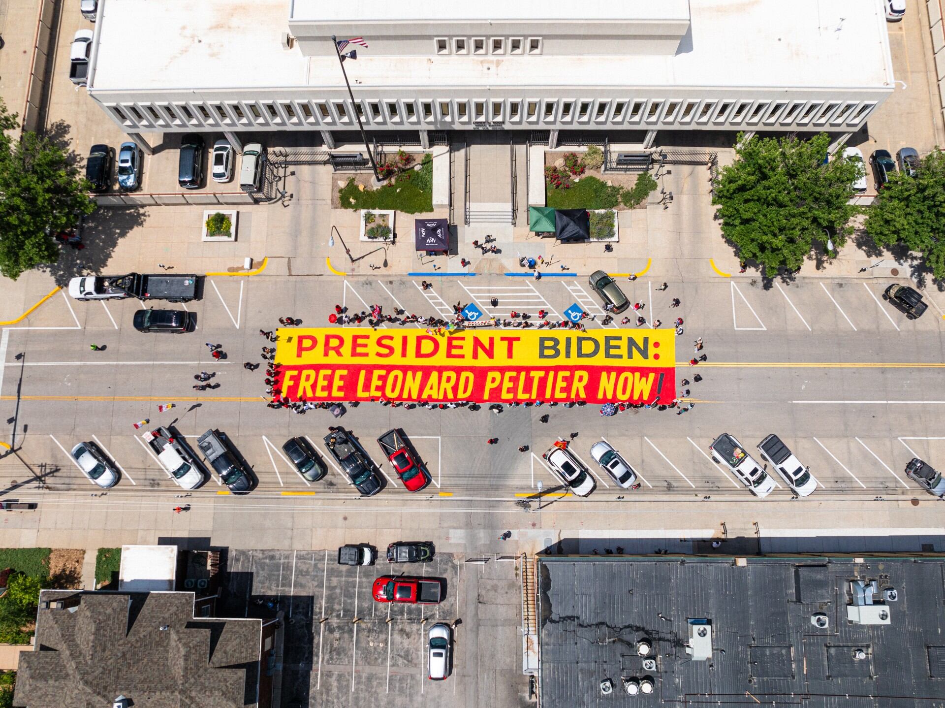 President Biden commutes Pine Ridge man Leonard Peltier’s life sentence