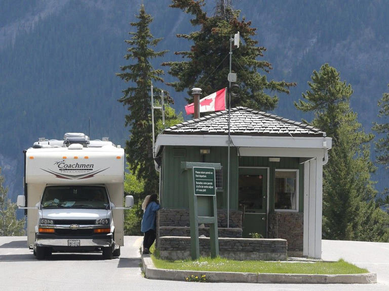 'Really busy': Parks Canada campsite reservations begin to open for 2025