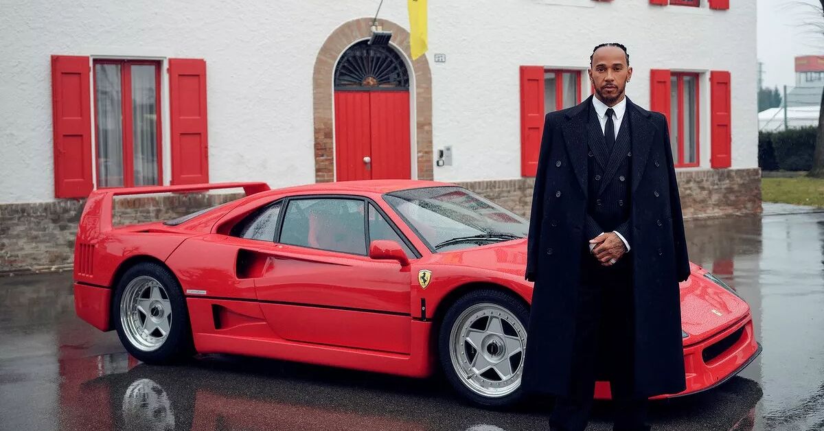 Lewis Hamilton Visits Ferrari F1 Factory For The First Time