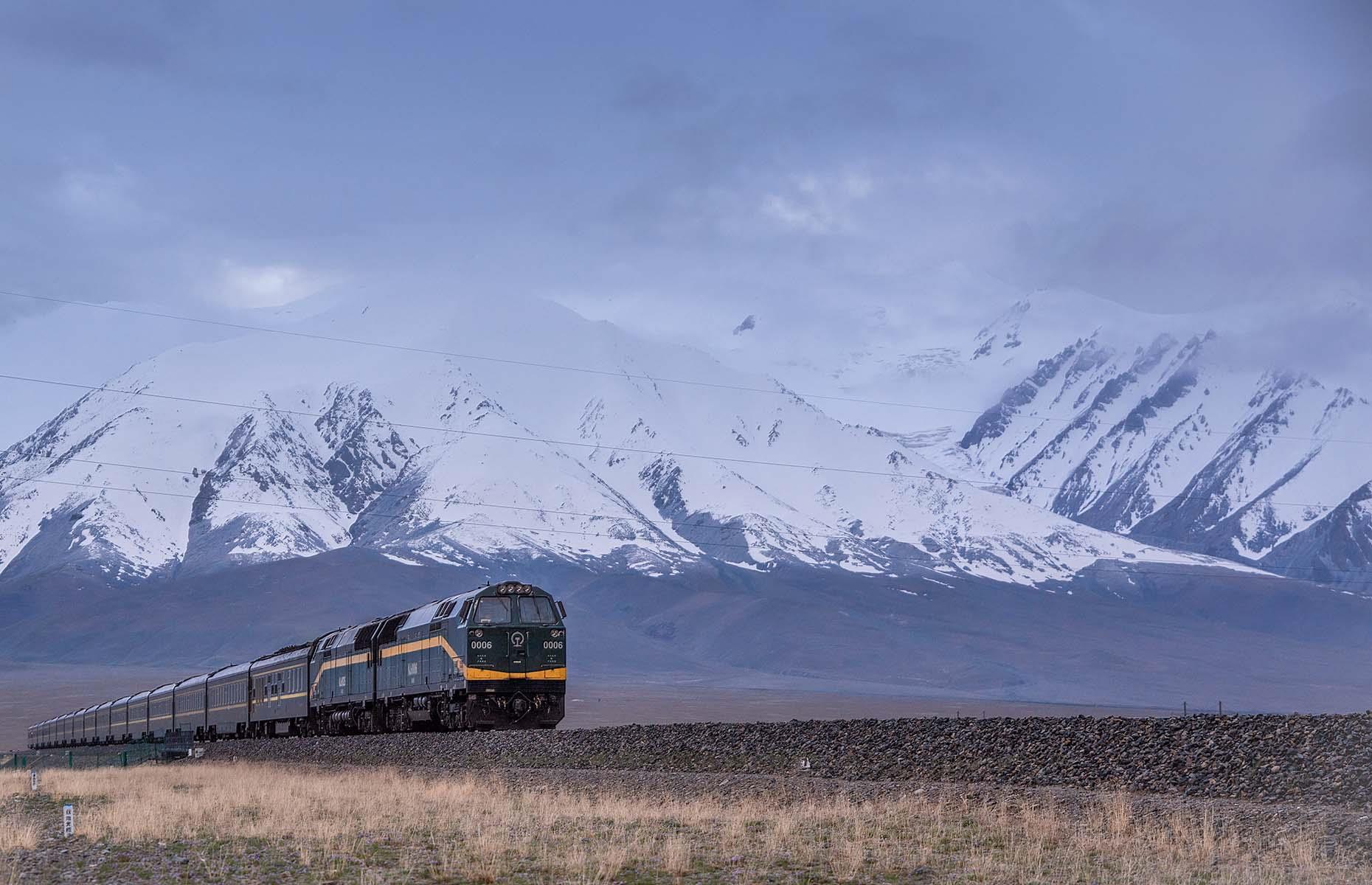 Which Australian train journeys are among the world's most terrifying?