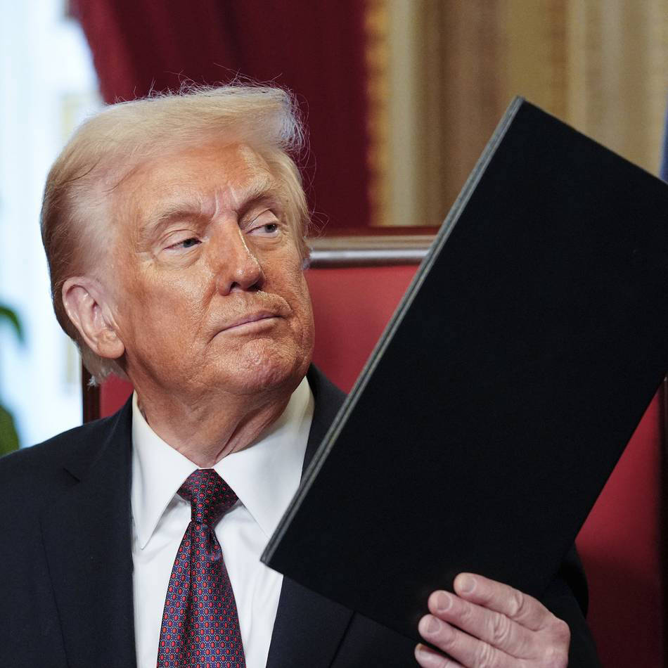 Trump unterzeichnet erste Dekrete – fünf wichtige Maßnahmen im Check Trump unterzeichnet erste Dekrete – fünf wichtige Maßnahmen im Check