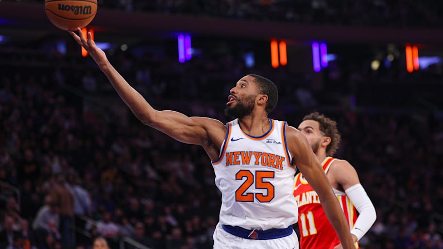 Knicks Clip Hawks, Trae Young in Holiday Win