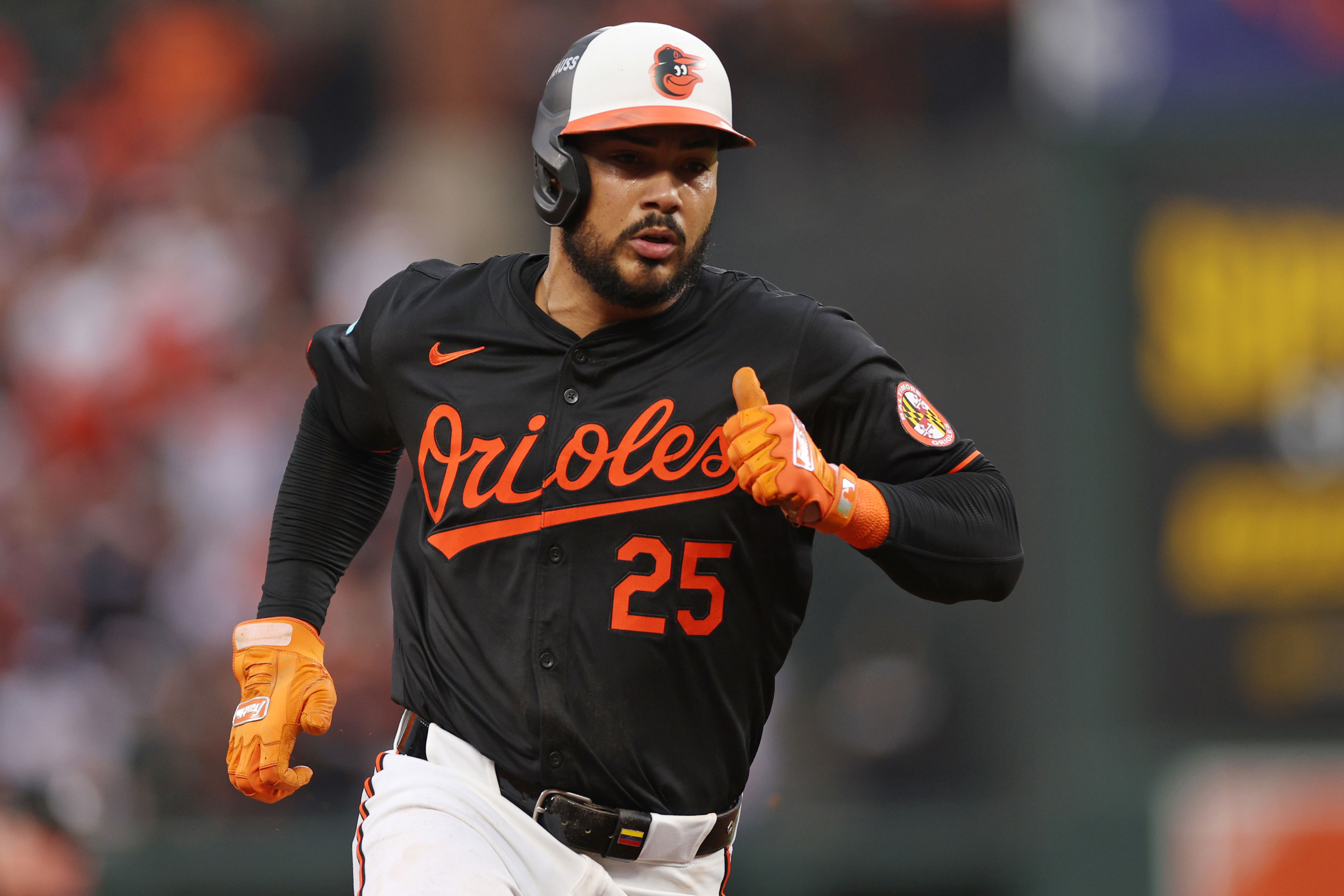 OF Anthony Santander signs 5-year deal with Blue Jays: Report