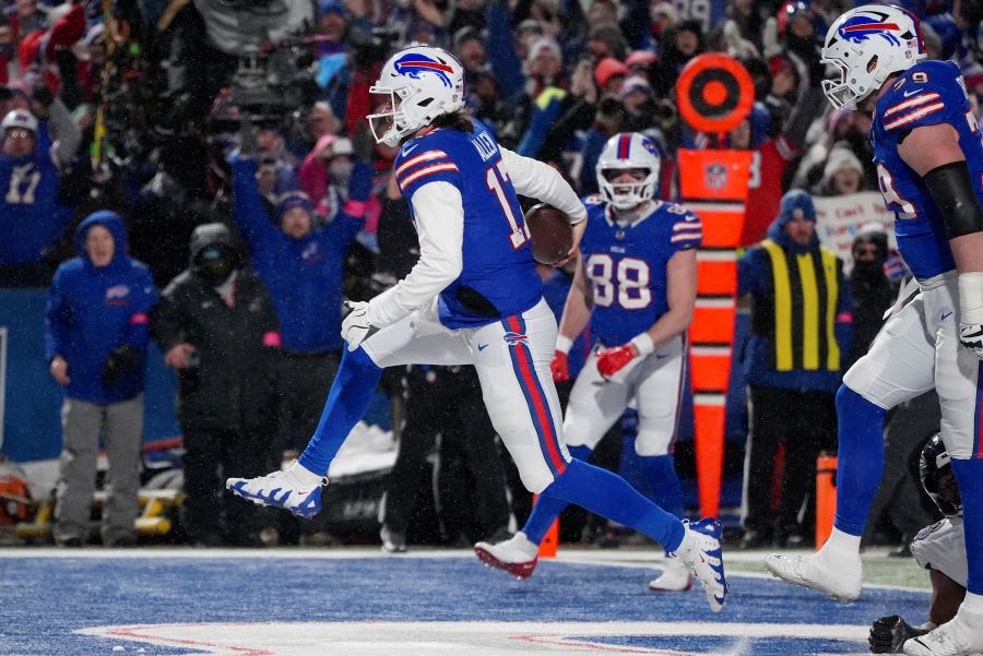 Josh Allen scores 2 TDs, Bills force 3 turnovers to beat Ravens 27-25 ...