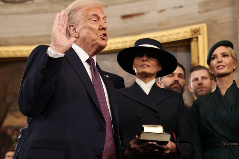 Donald Trump doesn't put hand on the Bible in major inauguration blunder Donald Trump doesn't put hand on the Bible in major inauguration blunder