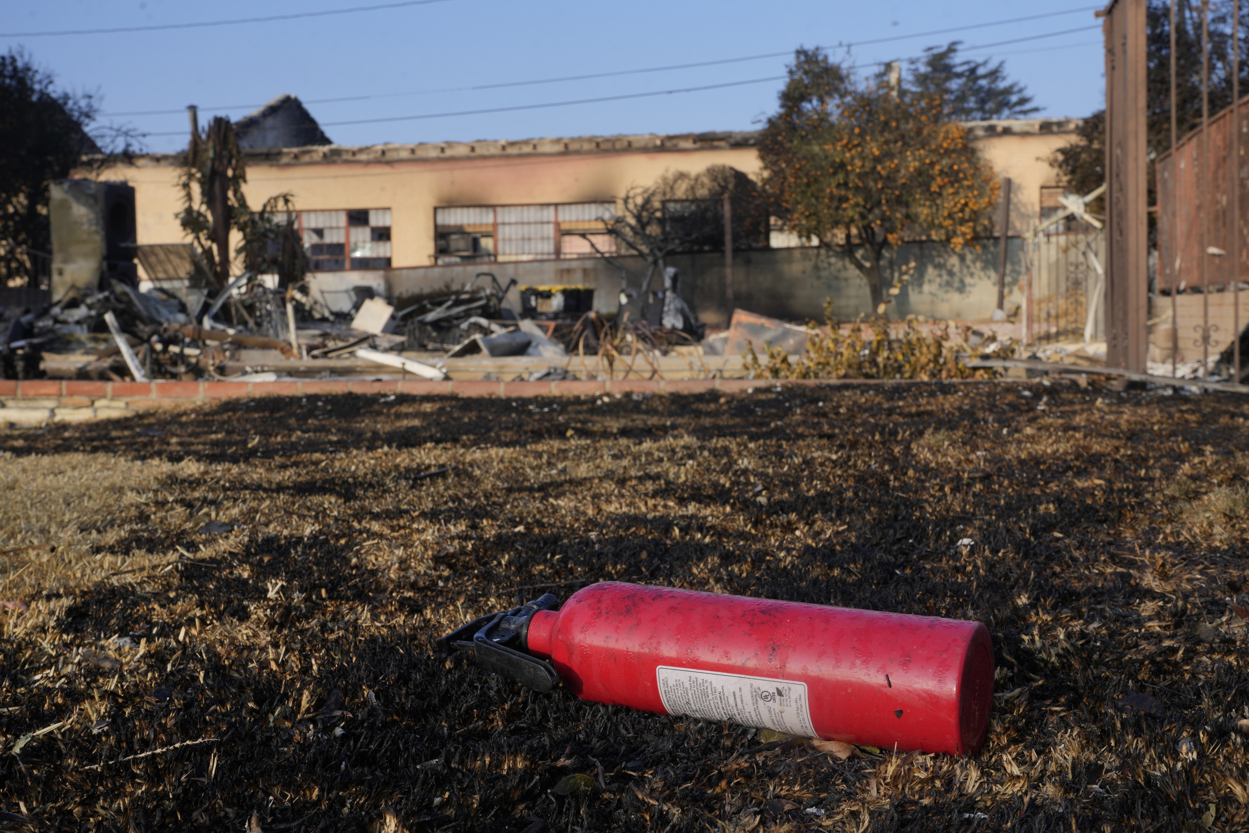 Couple With Fake Fire Truck Arrested for Impersonating LA Firefighters