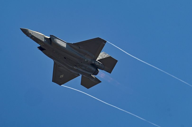 US Air Force F-35 fighter jet declares emergency over UK during flight