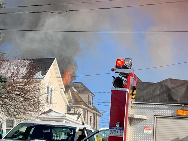 UPDATE: Home a total loss after house fire in Negaunee