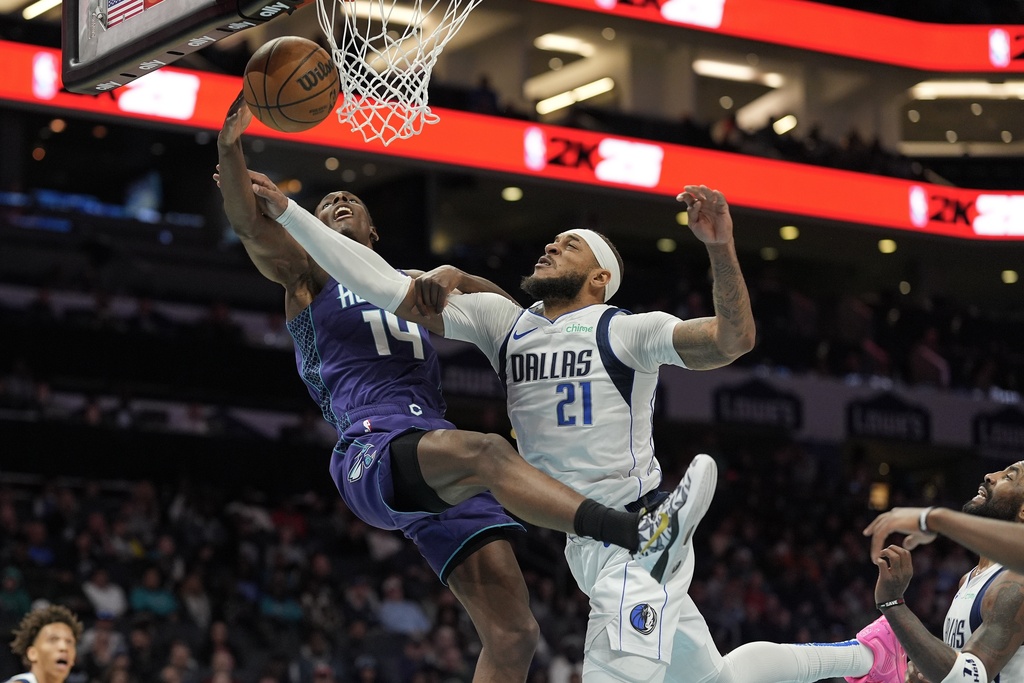 Ball, Bridges each score 23 to lead Hornets over Mavs 110-105 for 3rd ...