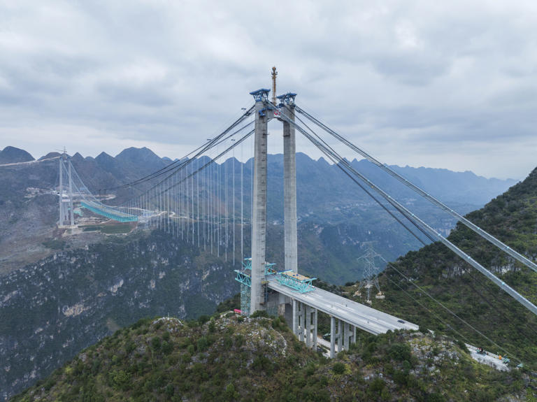 How world's highest bridge in China compares to Golden Gate