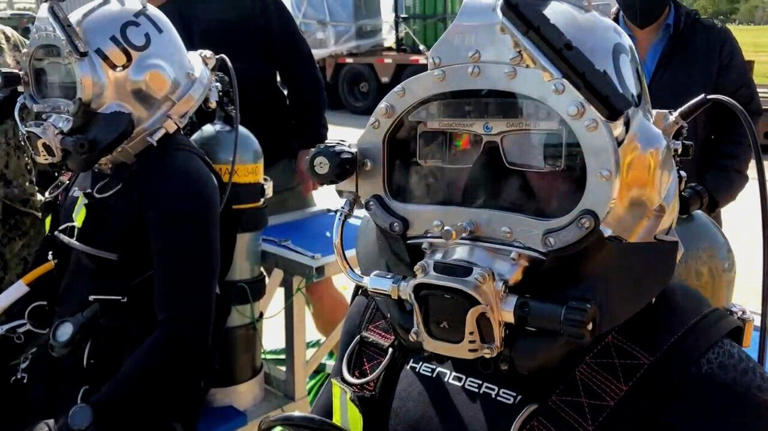 'Turn on the lights': DAVD display helps divers navigate undersea ...