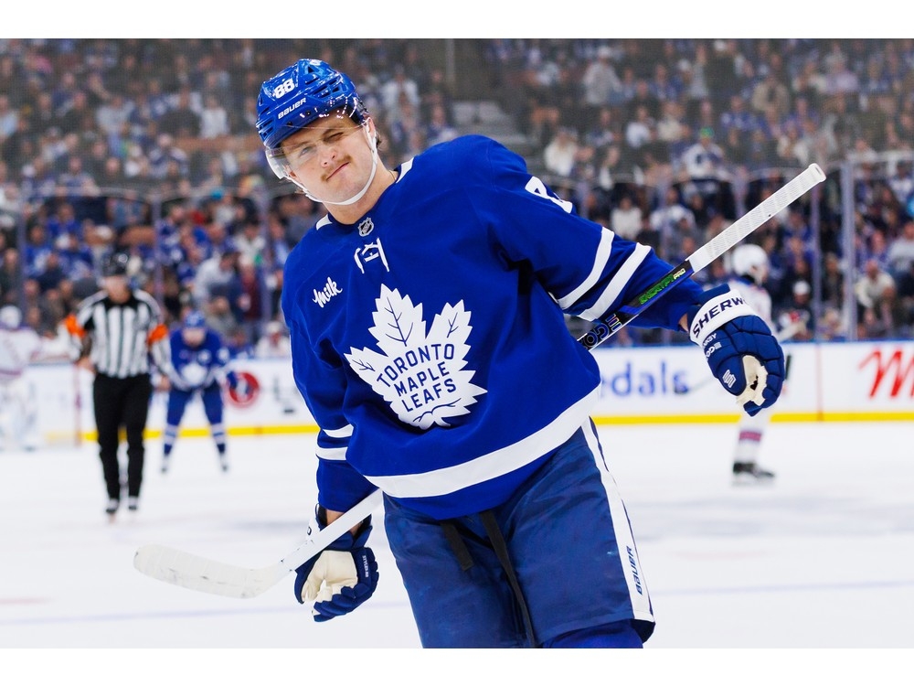 Chats with William Nylander an everyday goal for Maple Leafs coach ...