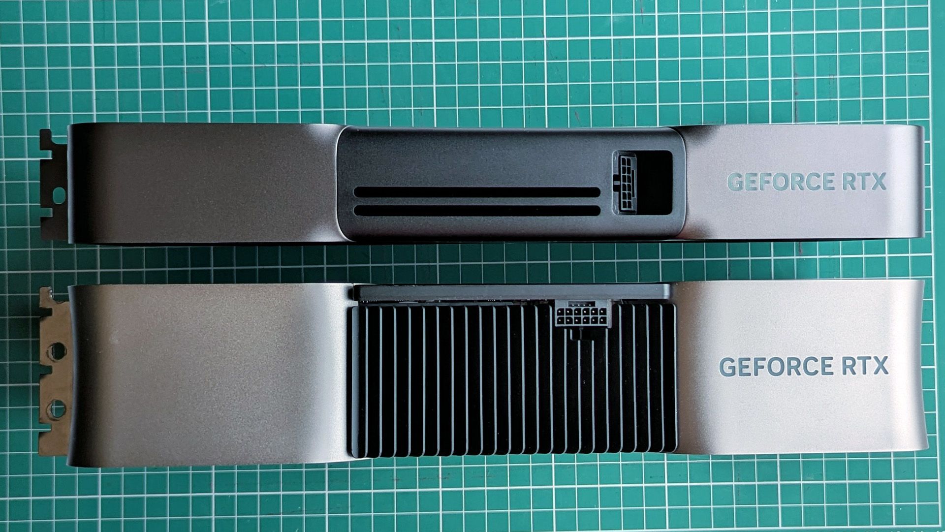 RTX 5090 vs. 4090 size comparison: Against all expectations, NVIDIA ...