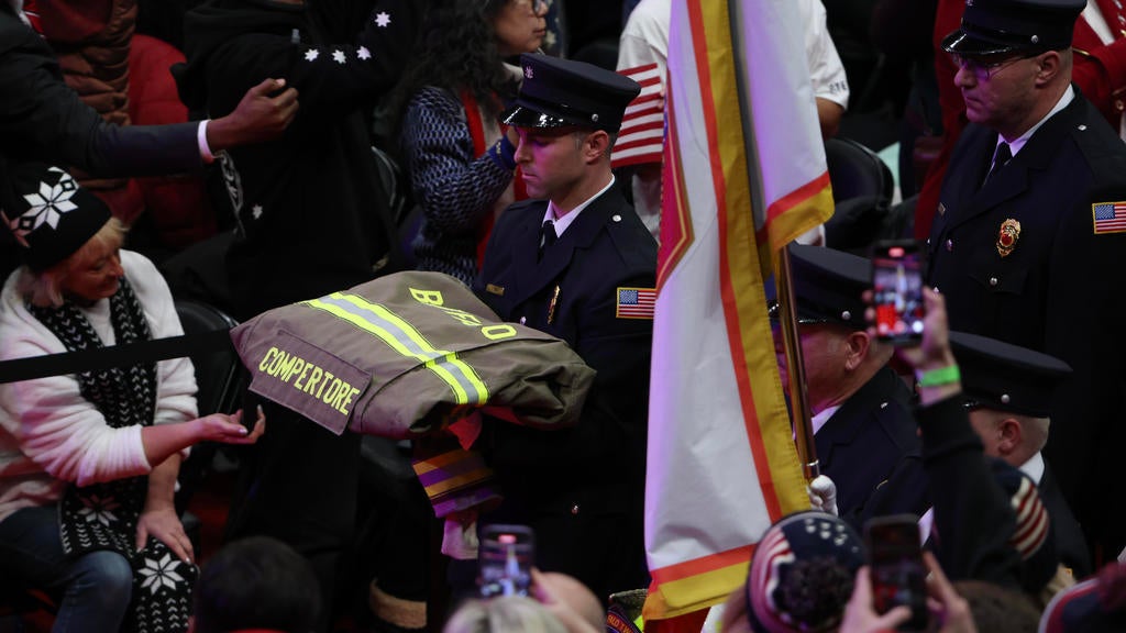 Corey Comperatore honored by Butler County first responders in Trump's ...