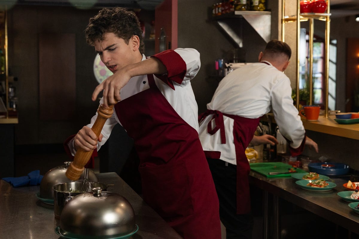 Hollyoaks to provide promising Lucas and Dillon reunion update