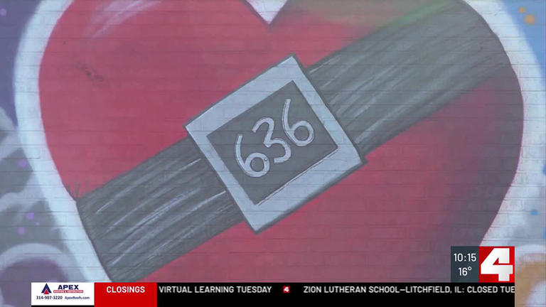 Mural in St. Charles looks to raise awareness on seatbelt safety