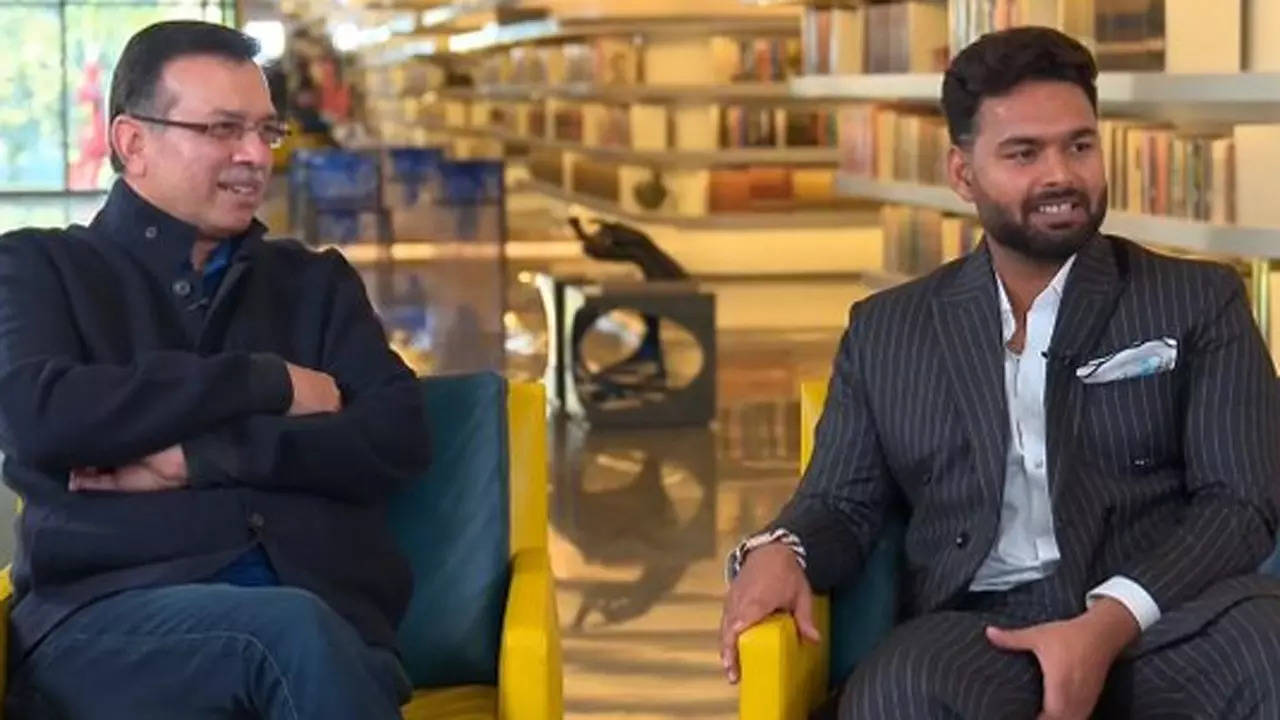 'Muskuraiye, aap Lucknow ke naye nawab hain': Aakash Chopra ...