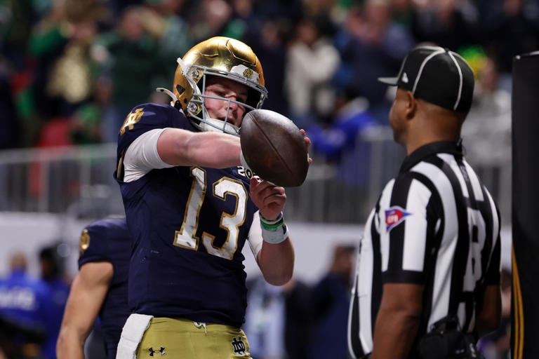 Watch: Notre Dame QB Riley Leonard caps historic drive with TD vs. Ohio State