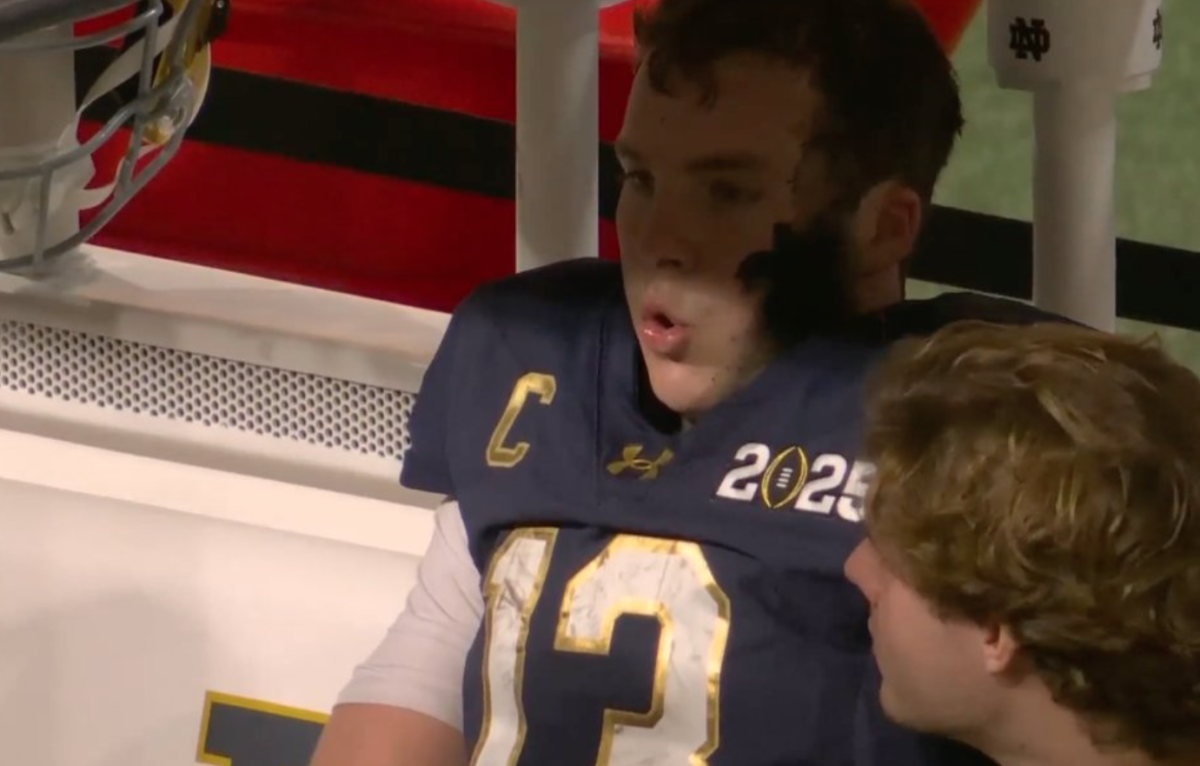 Notre Dame Quarterback Riley Leonard 'Puking' After Opening Drive vs ...