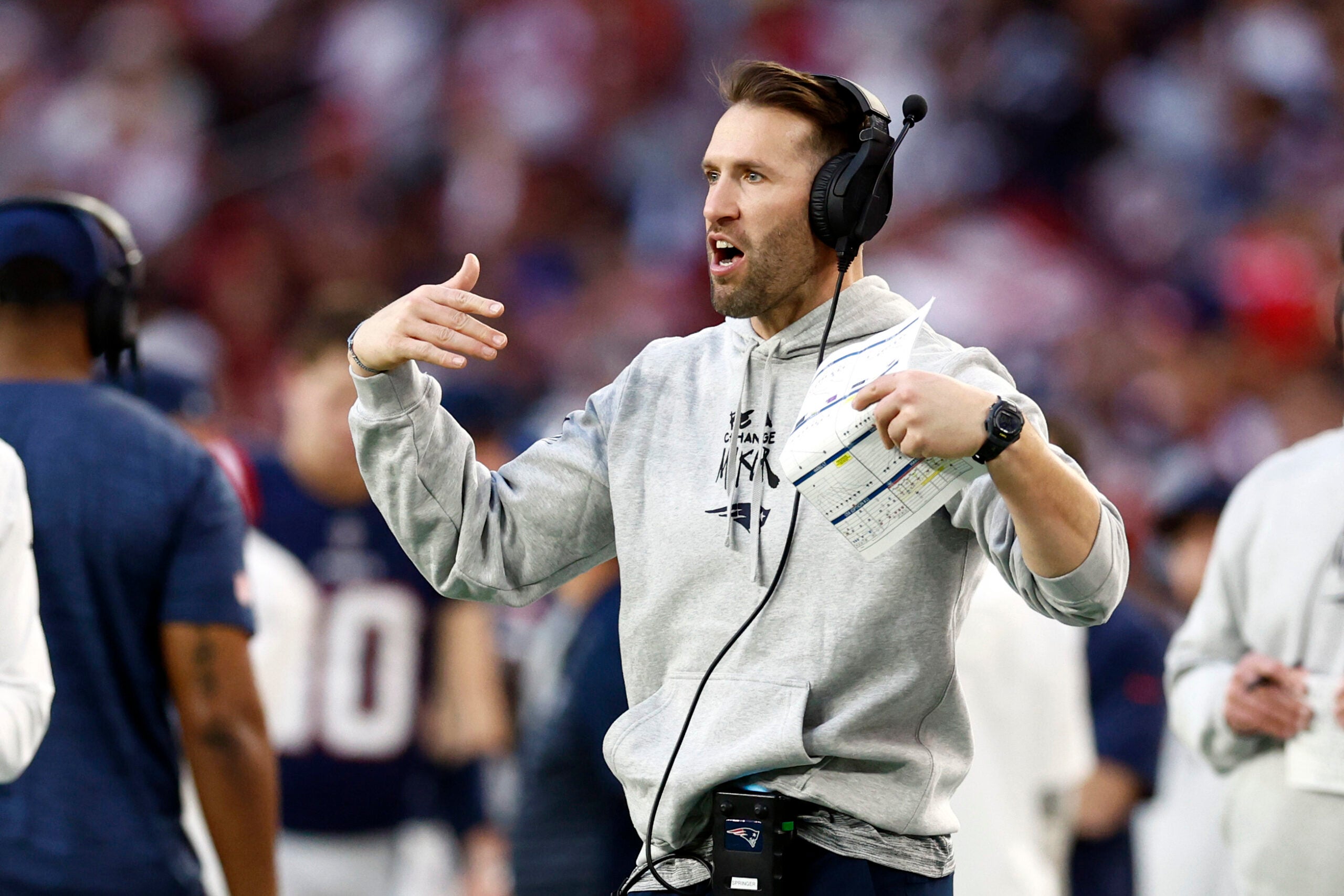 Mike Vrabel will reportedly retain Jeremy Springer as Patriots special ...