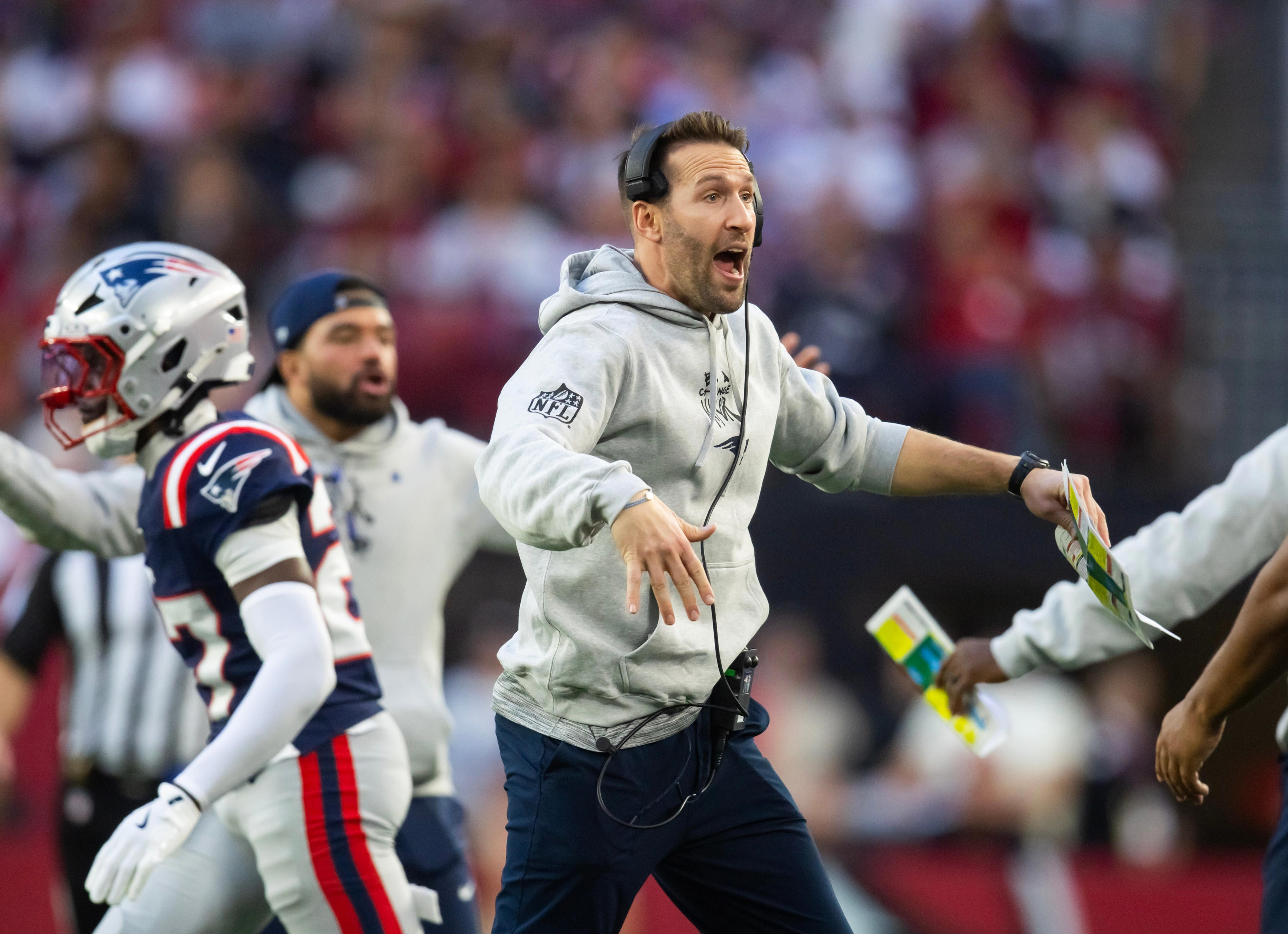 One coach from Jerod Mayo's staff reportedly staying with Patriots in 2025