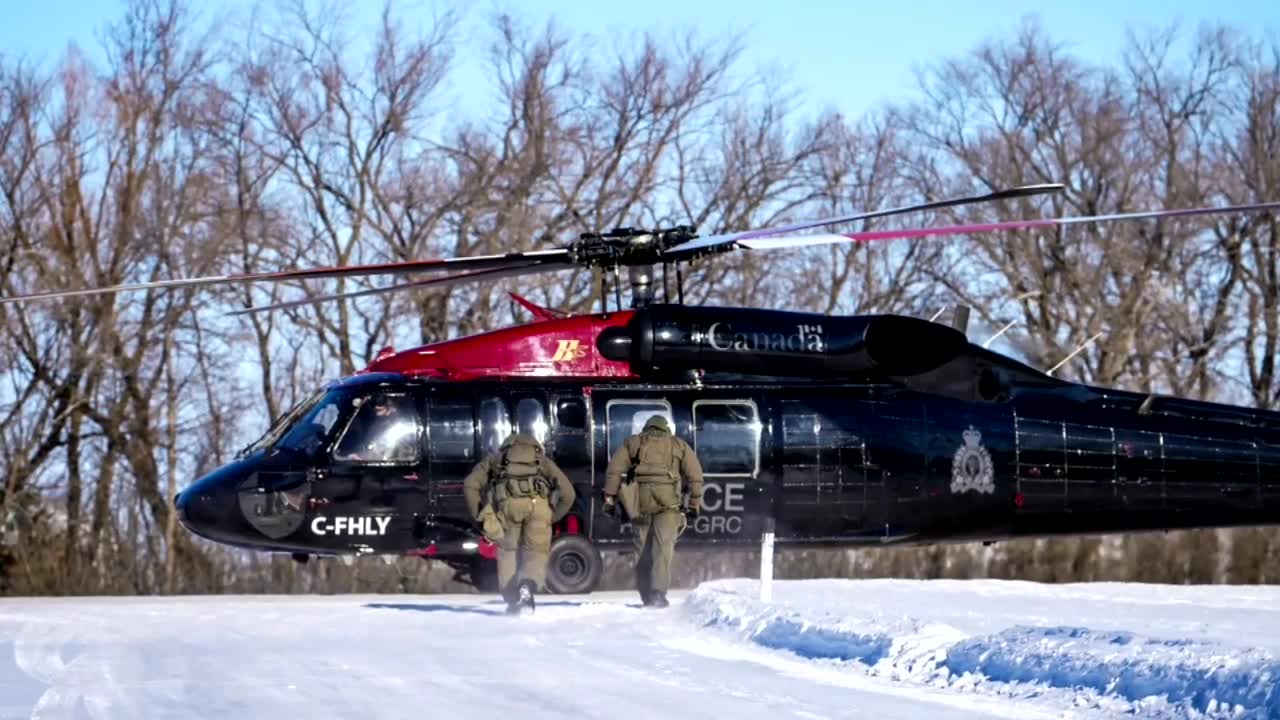 RCMP Black Hawk helicopters start patrolling Manitoba-U.S. border