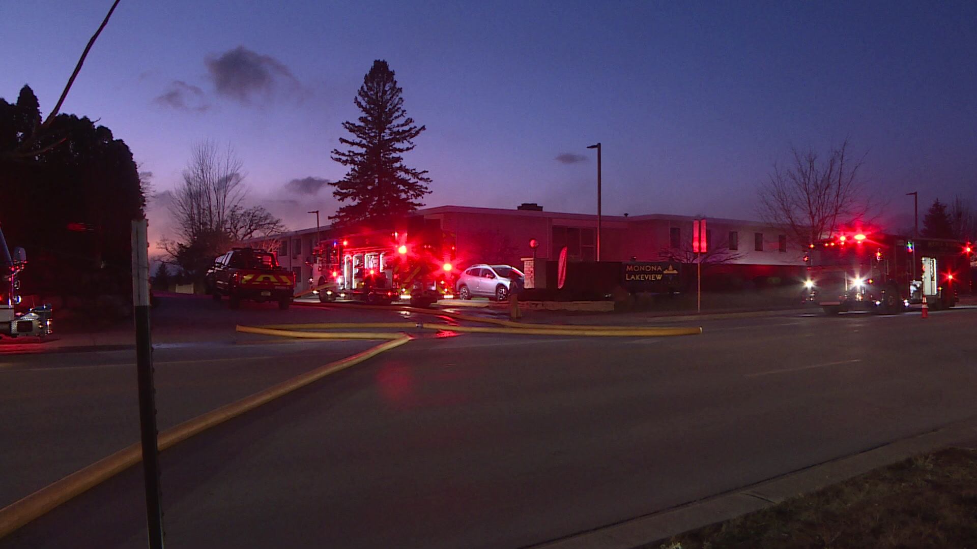 Monona Fire Department responds to fire at apartment building