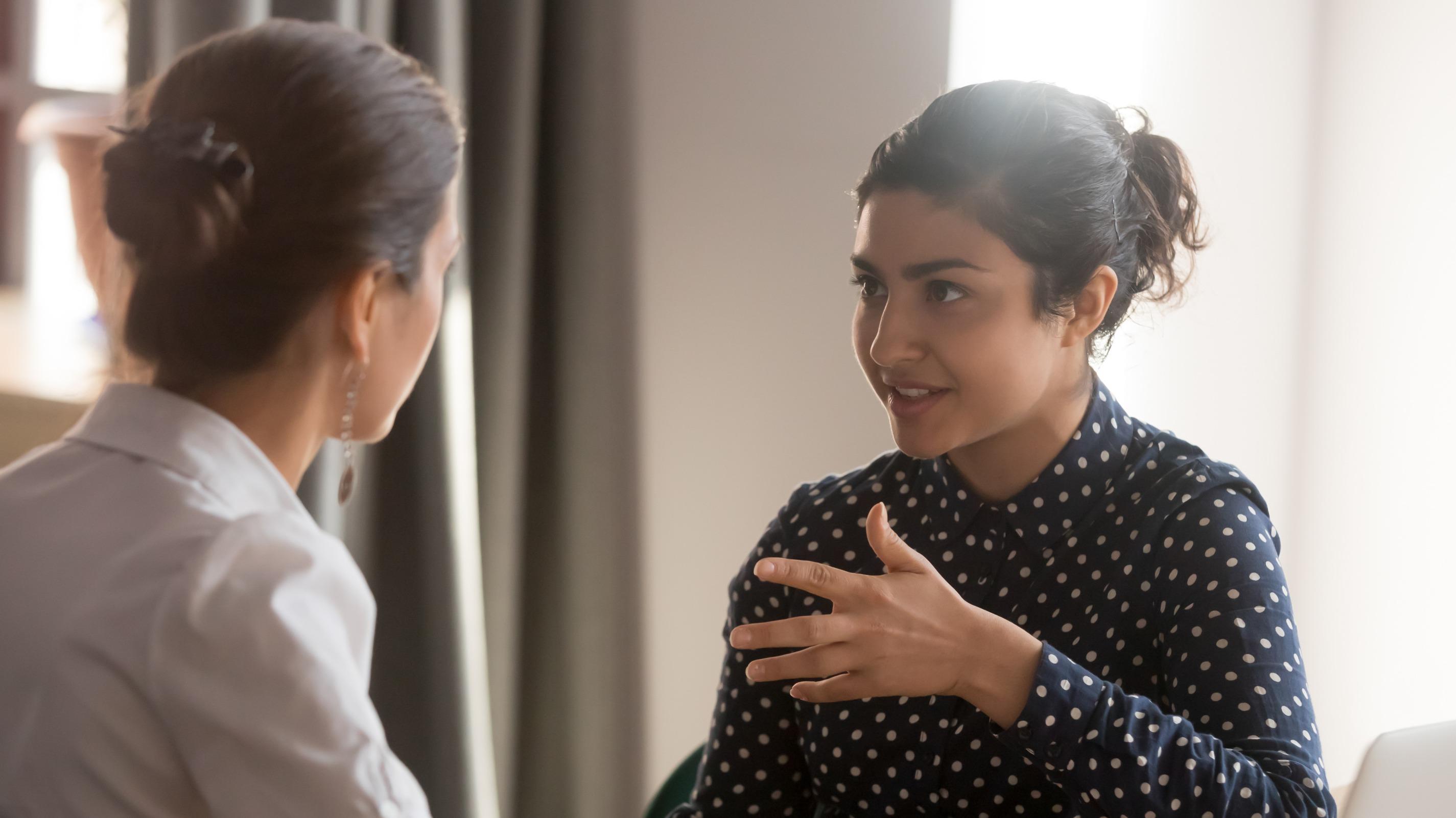 «Tu vois ?»: ou l’art d’insister sans raison