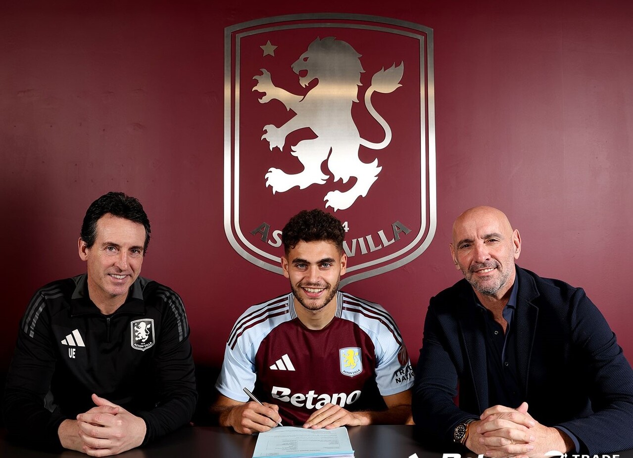 Villa sign Spanish wing-back from Levante