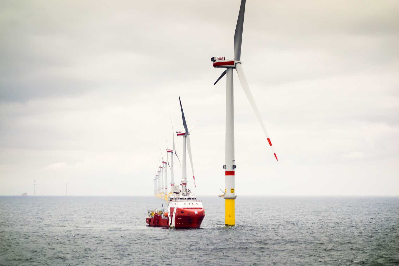 Ørsted takes $1.7B hit on U.S. offshore wind projects