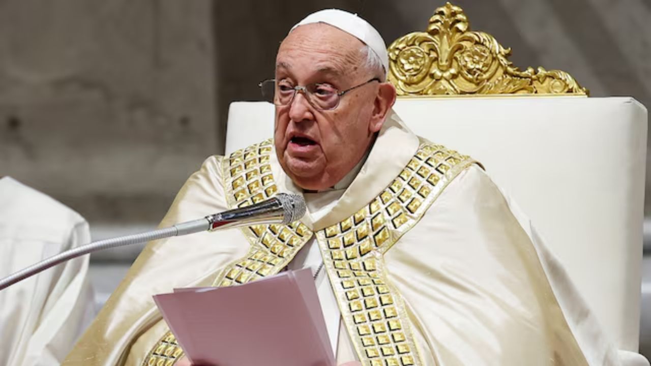 Pope Francis in 'critical' condition after 'asthma-like respiratory ...