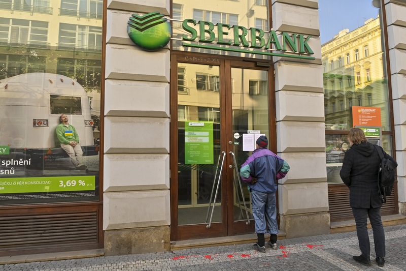 Asi 31.000 klientů Sberbank CZ si nevyzvedlo pojištěné vklady za 258 ...