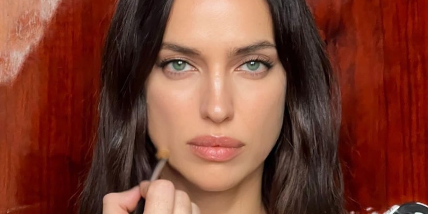 Om haar 39e verjaardag te vieren deelt dit model haar beautyroutine!