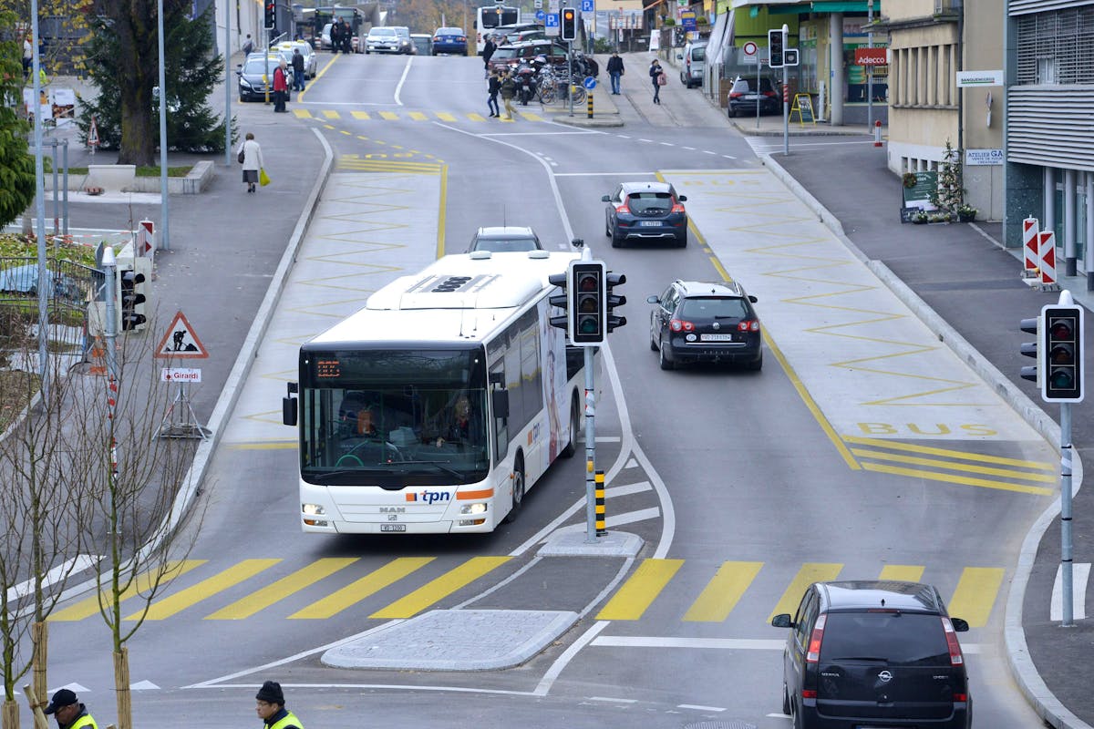 Nyon rehausse ses arrêts de bus pour les usagers en fauteuil