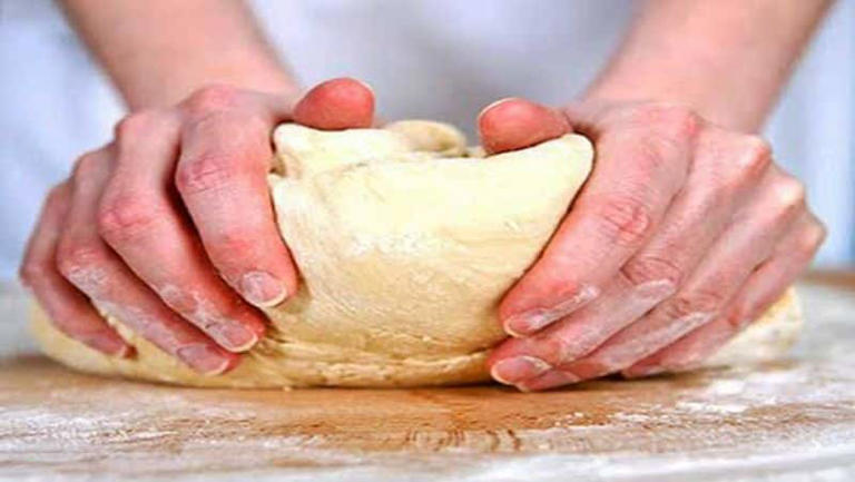 How to knead dough in 5 minutes? Check out easy and quick steps here