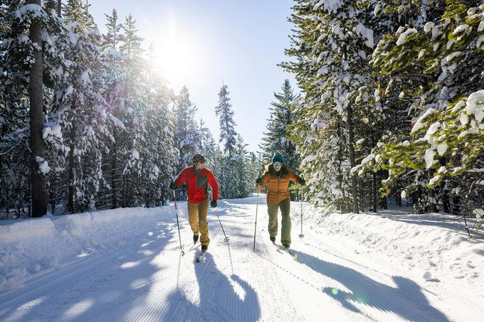 110 Romantic and Fun Date Ideas to Spark a Connection