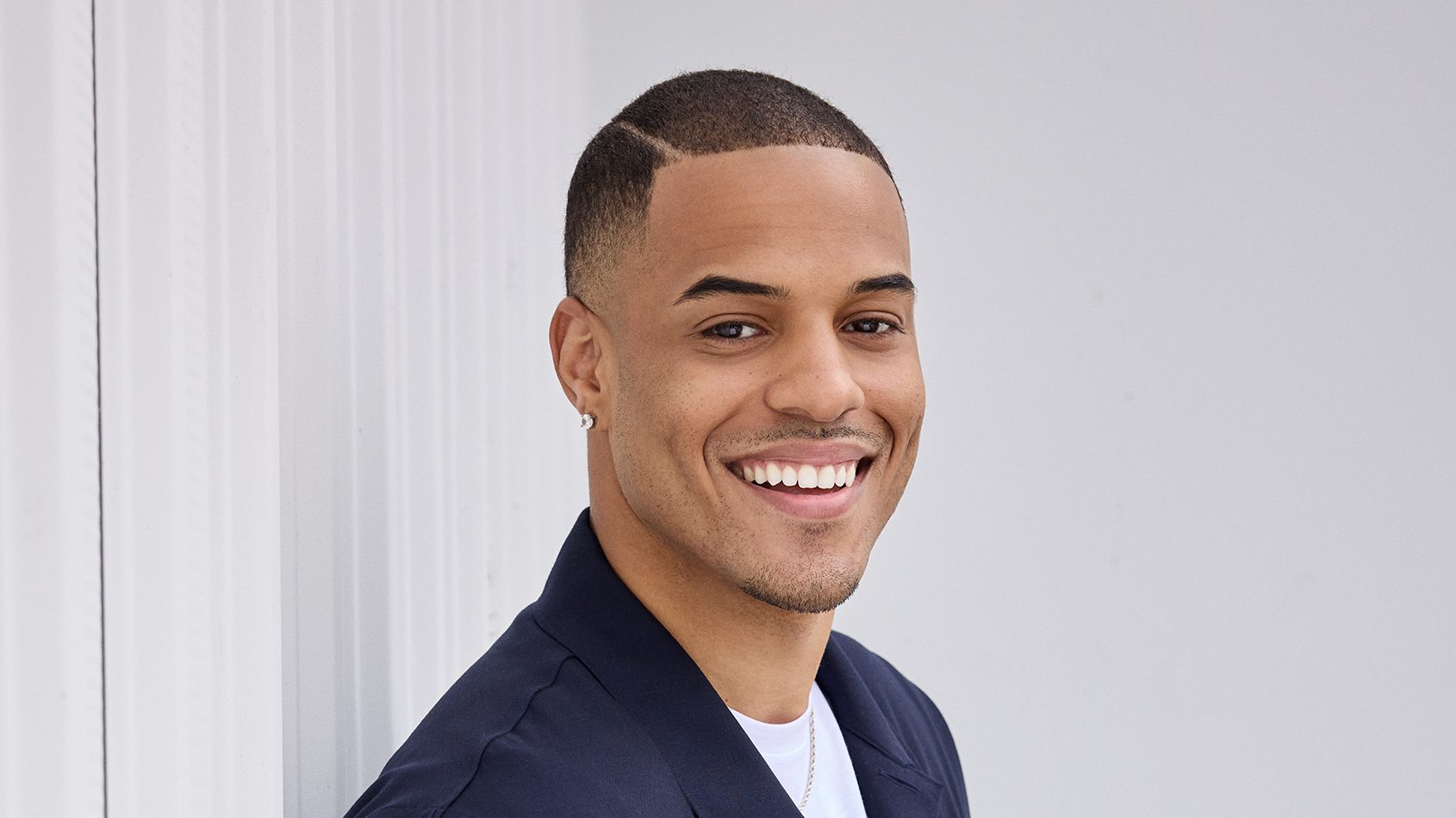 How Tall is Grant Ellis From ‘The Bachelor’? His Height