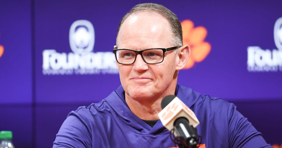 Tom Allen points to family as main reason to leave Penn State for Clemson