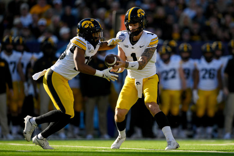 Iowa football officially announces new running backs coach Omar Young